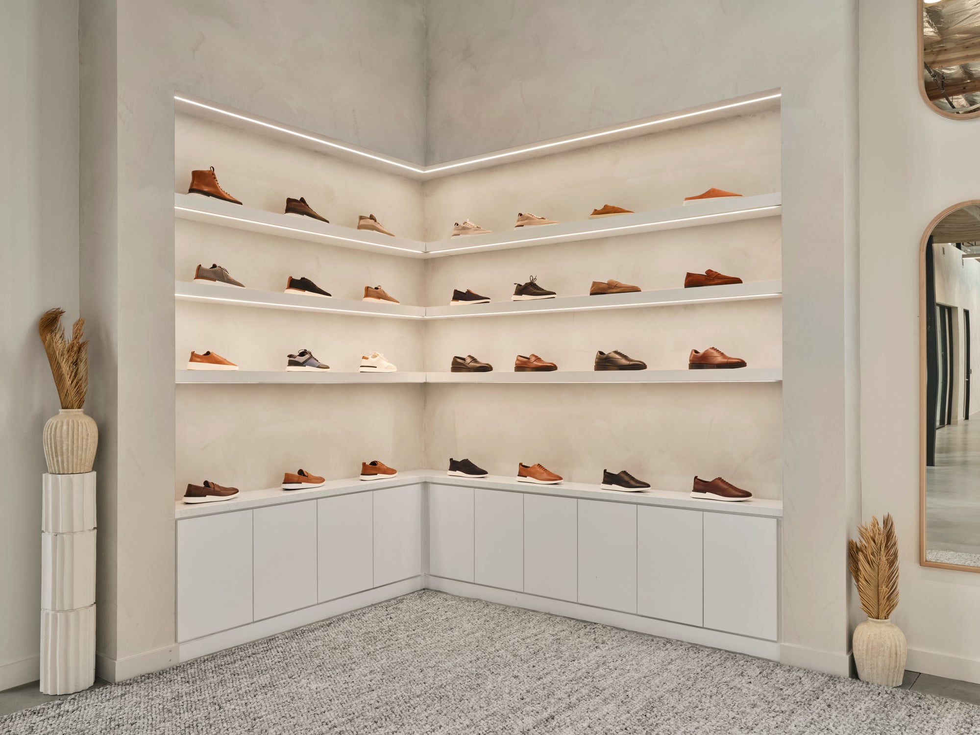 Retail Store – Wolf & Shepherd