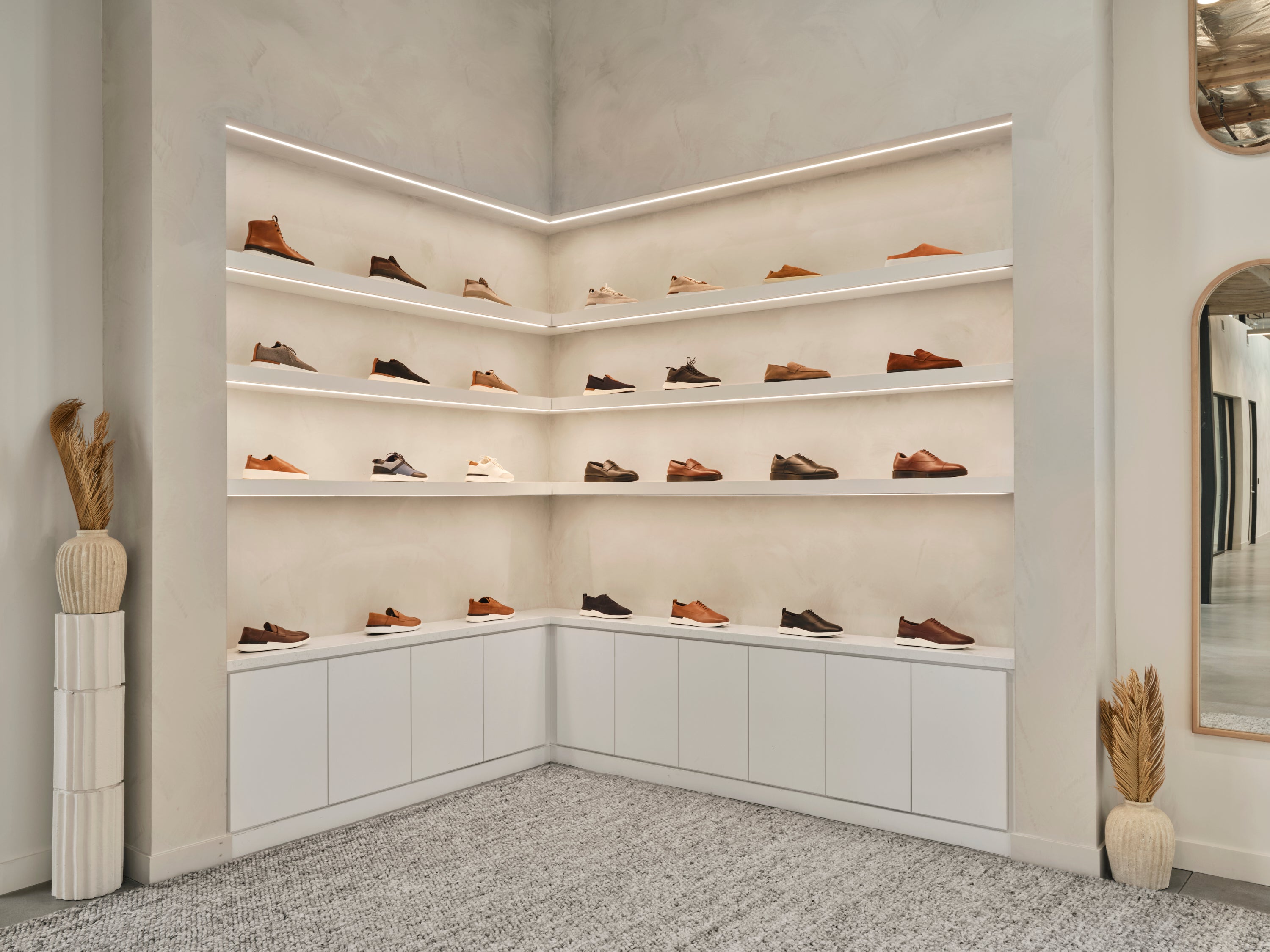 Retail Store – Wolf & Shepherd