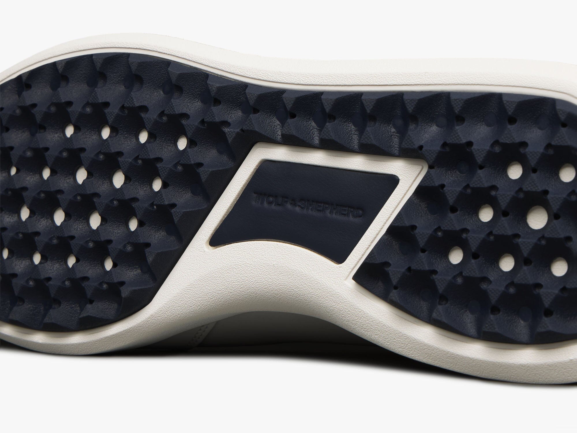 Crossover™ Golf | Game on | WOLF & SHEPHERD – Wolf & Shepherd