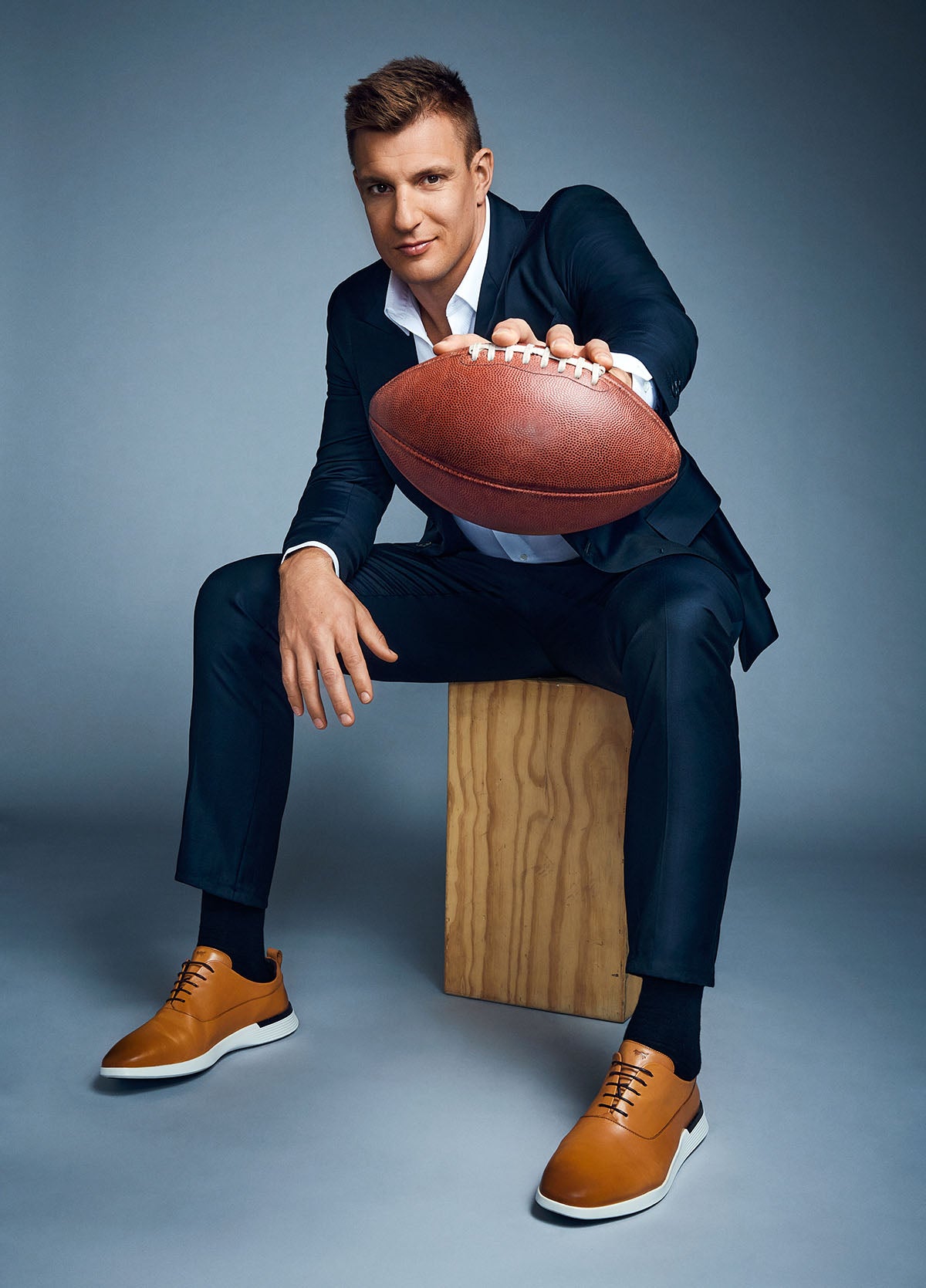 Looks Like a Dress Shoe, Feels Like a Sneaker – Wolf & Shepherd